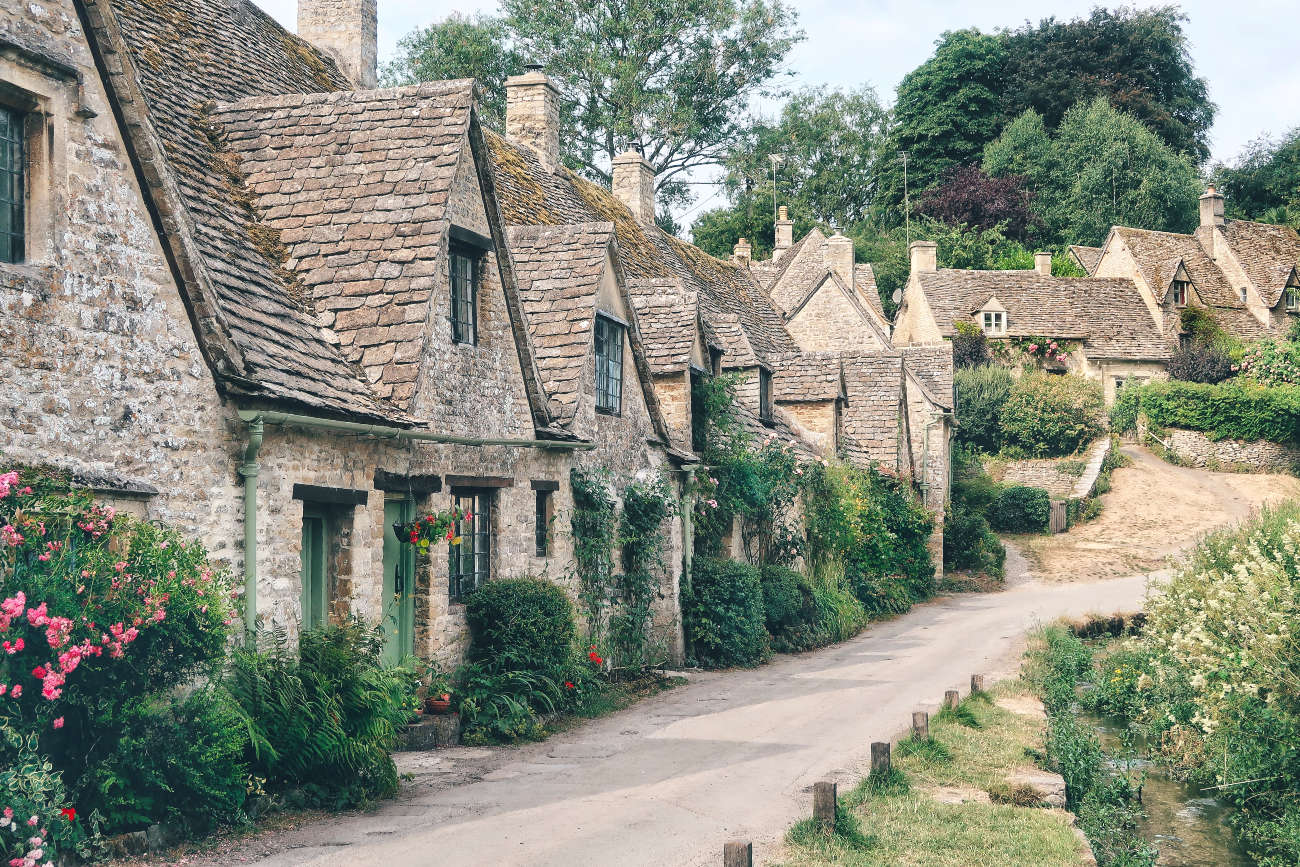 Arlington Row in Bibury - Everything you need to know